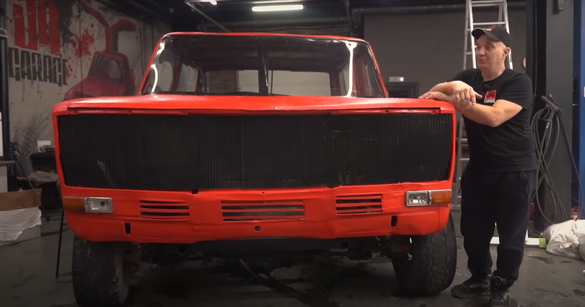 Legendarni Rusi su opet u akciji. Napravili su divovsku Ladu s dva motora | Autostart